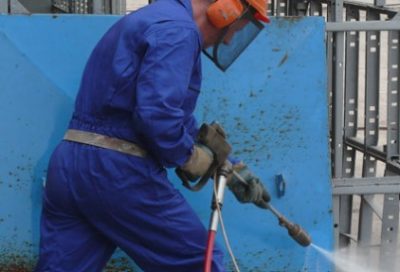 Ultra High Pressure cleaning - waterblasting - Tubes International
