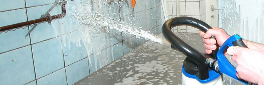 Foam Cleaning, Spraying and Dosing Devices - Tubes International